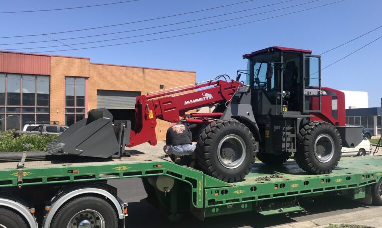 Mammut TL3000 Telescopic Loader 125HP Cummins - Pickman Equipment