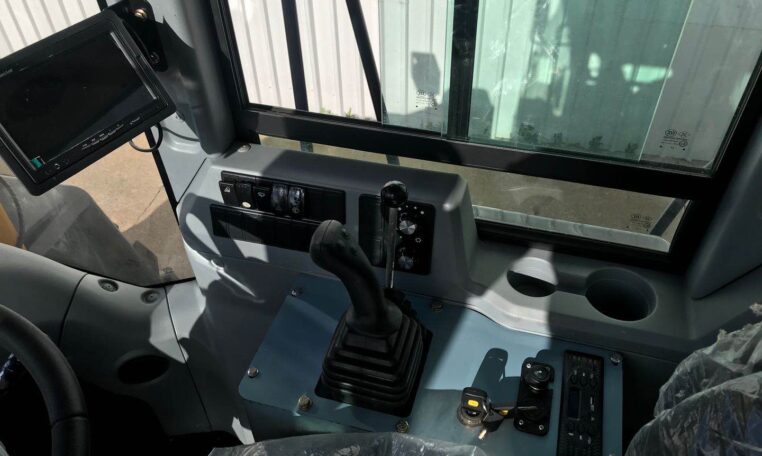 Summit 958 19T Wheel Loader, 240HP Cummins, 4 Speed ZF - Pickman Equipment